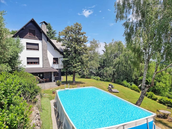 Beautiful Large Villa In Green Nature -Villa Tudor - Borgomanero
