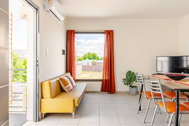 Parrilla • Wifi 100 Mb • Cochera • Aire • Tv Cable - San Rafael