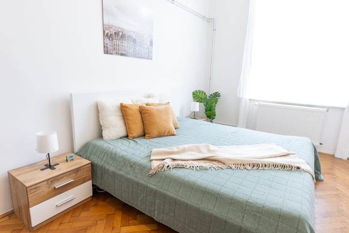 Spacious 3br Loft In Prime Location - Budapest