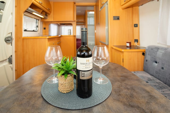 Great Caravan In The Heart Of Selfoss - Selfoss