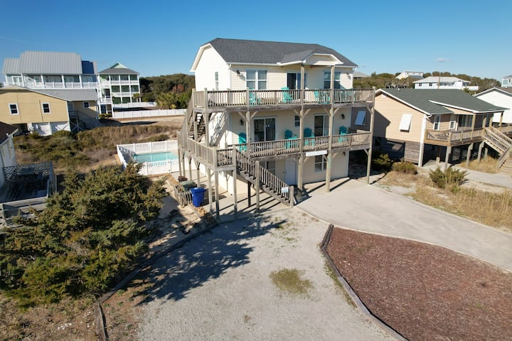 Ocean Views, Private Pool, Sleeps 15, Easy Beach Access, Dog Friendly - Emerald Isle, NC