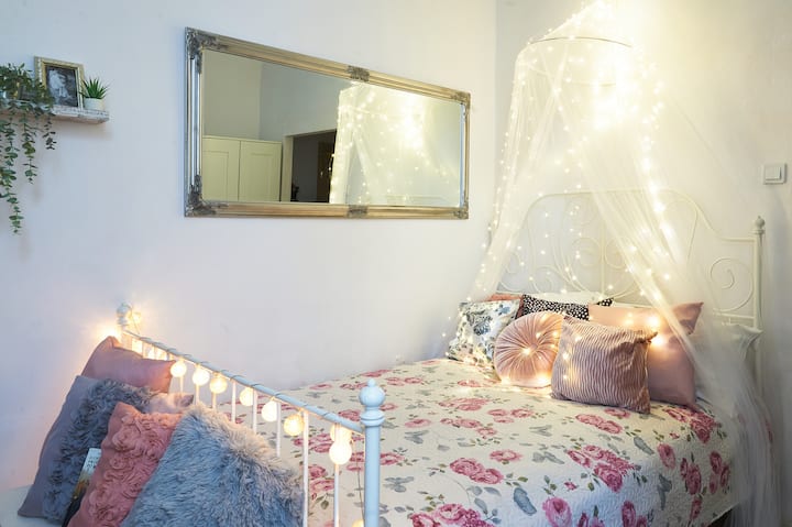 Aurora Miodowa - Kraków