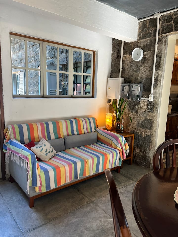 Quarto Em Residência Familiar - Independente - Itatiaia