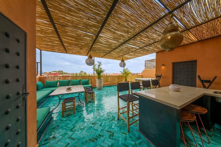 Duplex 7 Pers + Jacuzzi Privé + Transfert Offert ! - Marrakesh
