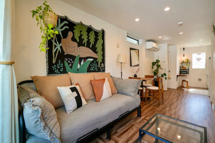 Modern Hideaway Near Shinjuku Live Like A Local - Shinjuku Station