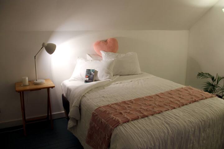 This Studio Has Everything! Long Stay Discount! - Minneapolis, MN