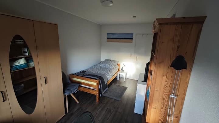 Close To Airport, Quiet, 30 Min To Hh, Fast Wi-fi - Hamburgo