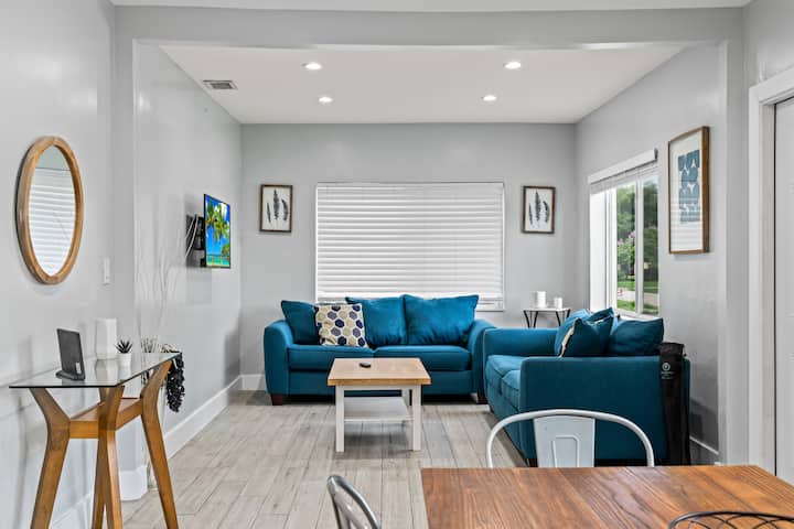 Villa By The Port - Near Fll And Beach - Sleeps 10 - Dania Beach, FL
