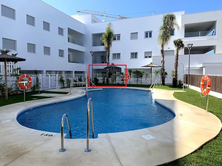 A 5 Minutos De Todo. Con Piscina,  Patio Y Garaje. - Conil de la Frontera