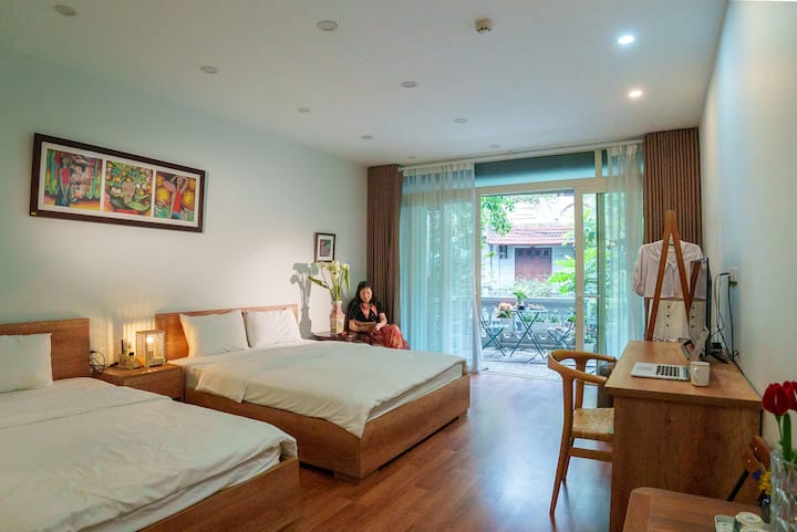 Hanoi Old Quarter• 2 Balconies• Lift•free Laundry - Hanoi