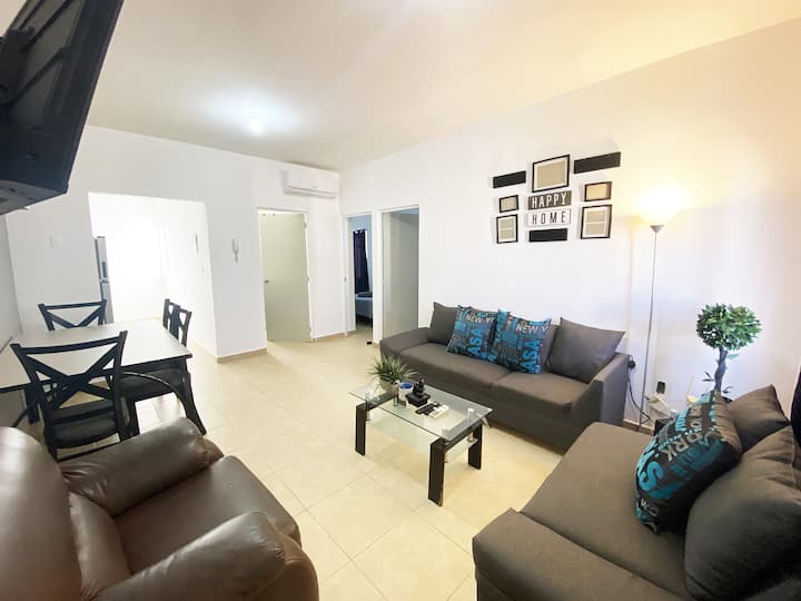 Ibiza Space - Pool, Restaurants, Gated Community - Playa del Carmen
