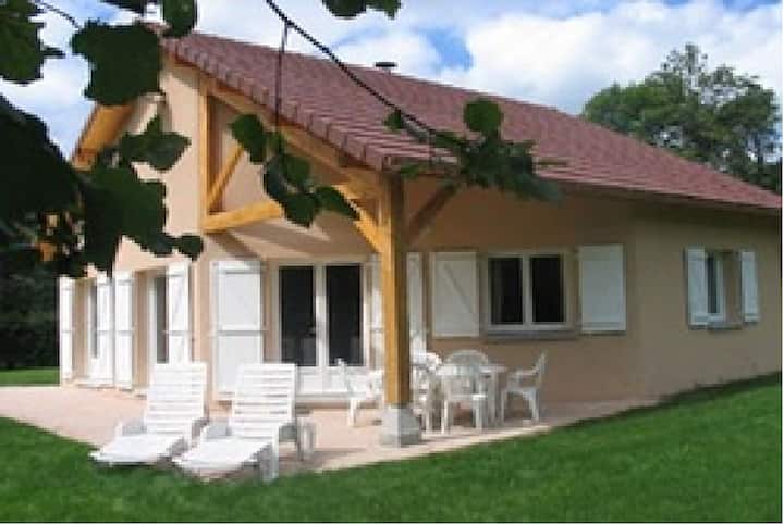 Maison 80m²- Plain Pied - Gîte N°2 - Les 4 Saisons - Lac de Chalain