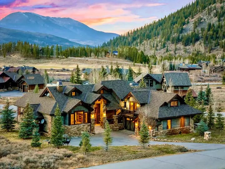 Luxury Breckenridge Mansion W/ Spa & Guesthouse - Frisco, CO