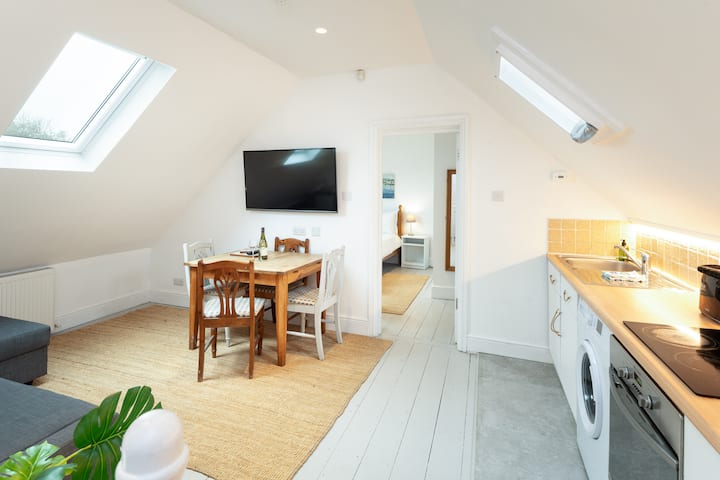 Cosy Coastal Cottage | Saunton Beach Hideaway - Rockham Bay