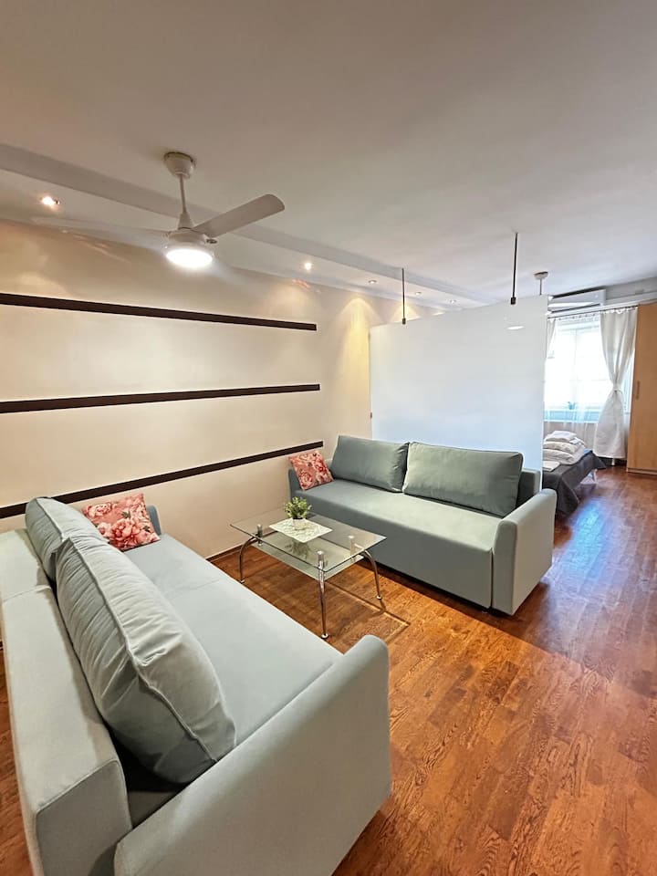 Silent Main Market Square - Krakova