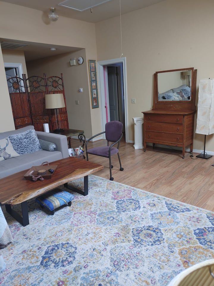Entire Upstairs Near Apple & Domain With Hottub - Cedar Park, TX
