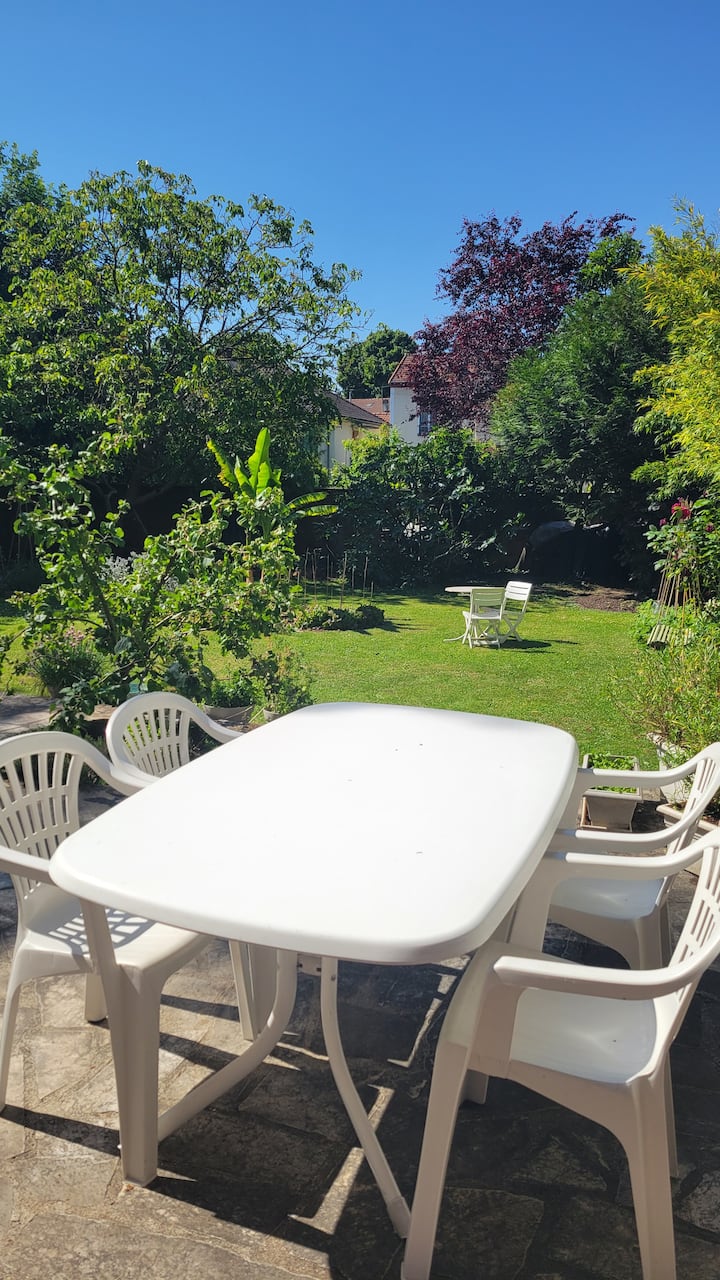 Cosy Place Proche De Paris, Avec Jardin Et Parking - Noisy-le-Sec