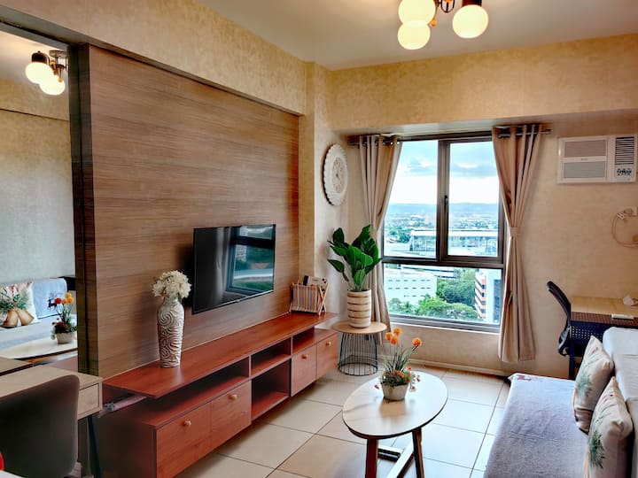 Luxury Hotel Style Unit Avida Tower New Condo Bgc - Philippines