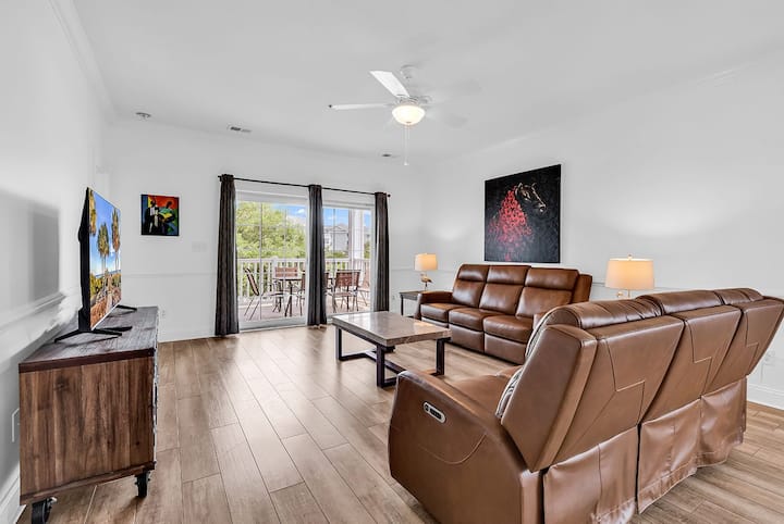 Magnolia Pointe Suite | Pools Near Beach & Golf