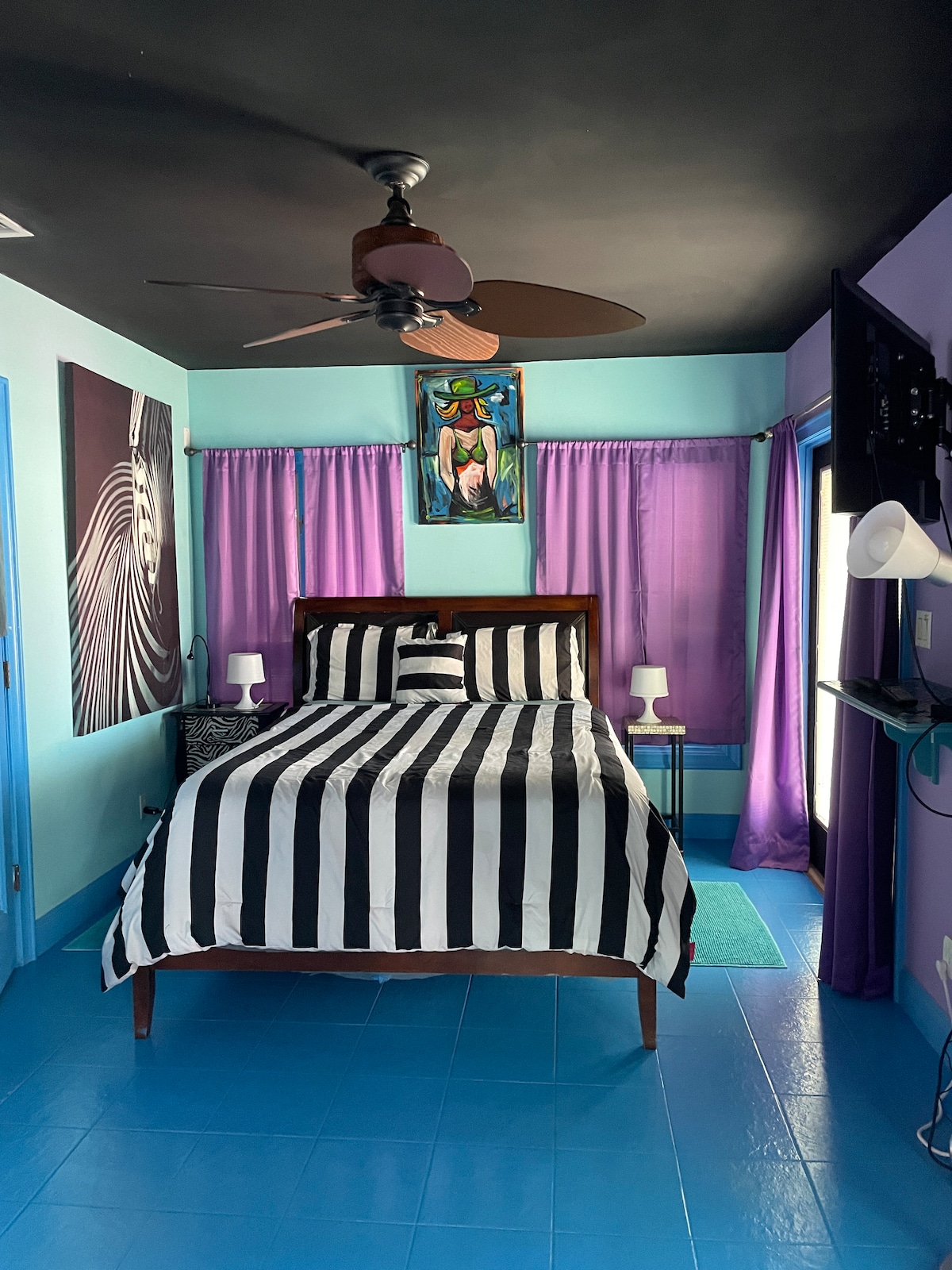 Real World MTV House Key West - 18 to 22 guests - Houses for Rent in ...