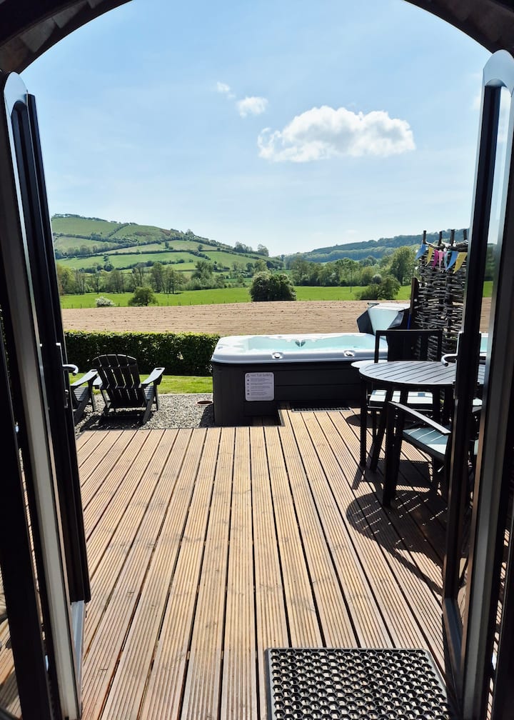 Idyllic Glamping Pod With Hot Tub - Shropshire