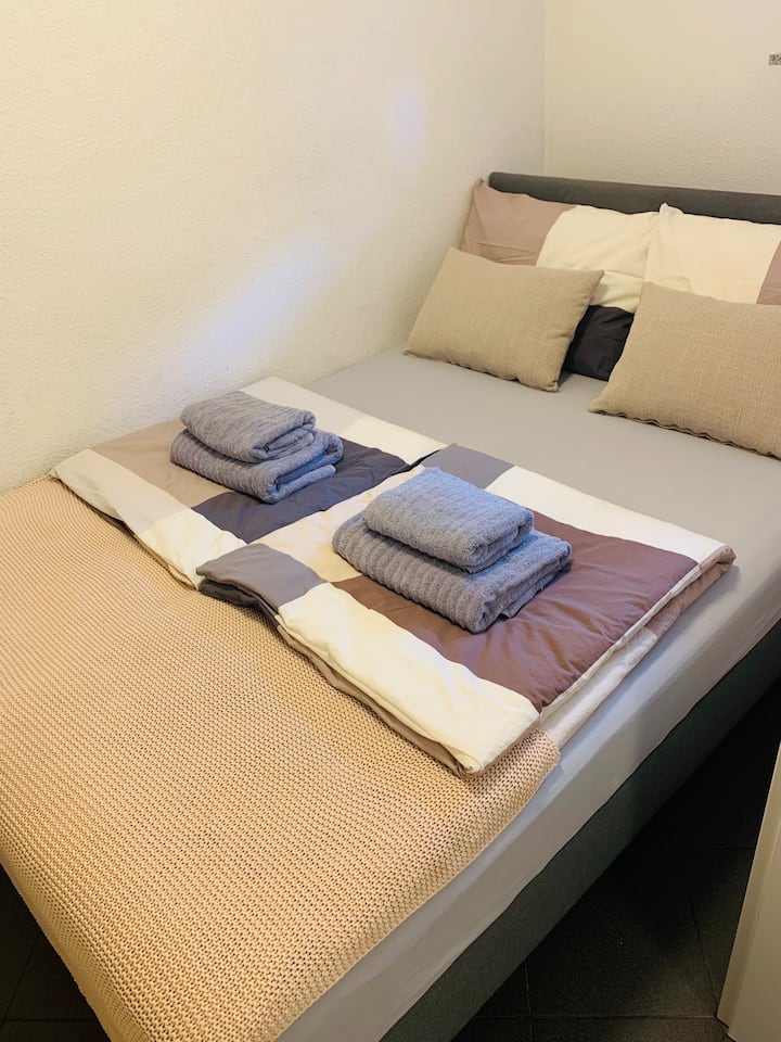 Gemütliche 1,5 Zimmer Wohnung In Stuttgart - Stuttgart