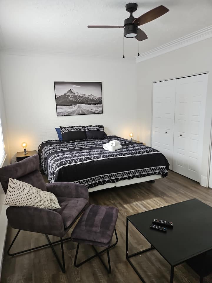 Splendide Studio Meublé, Centre-ville Hull (851) - Gatineau