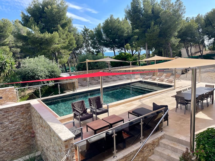 Villa Design 300m2, Heated Swimming Pool, Seaside, 3500m2 Of Fenced Ground - Sausset-les-Pins