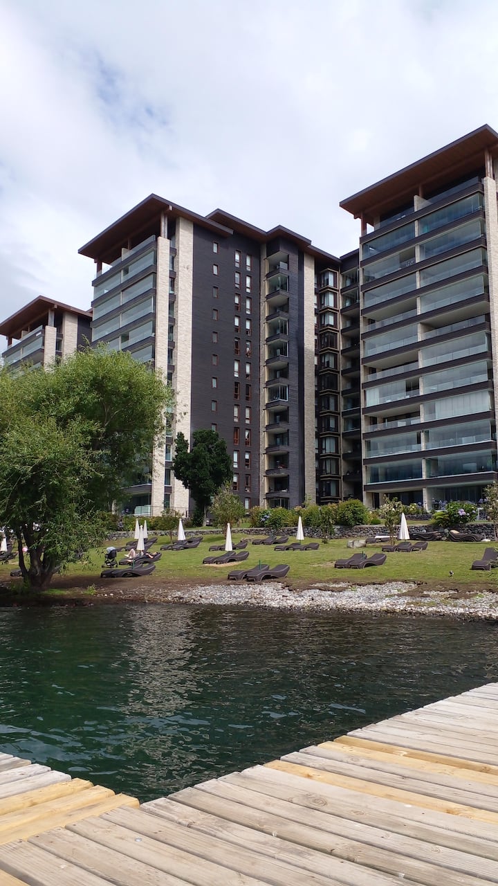 Lujoso Depto Parque Pinares Pucon Al Pie Del Lago. - Pucon