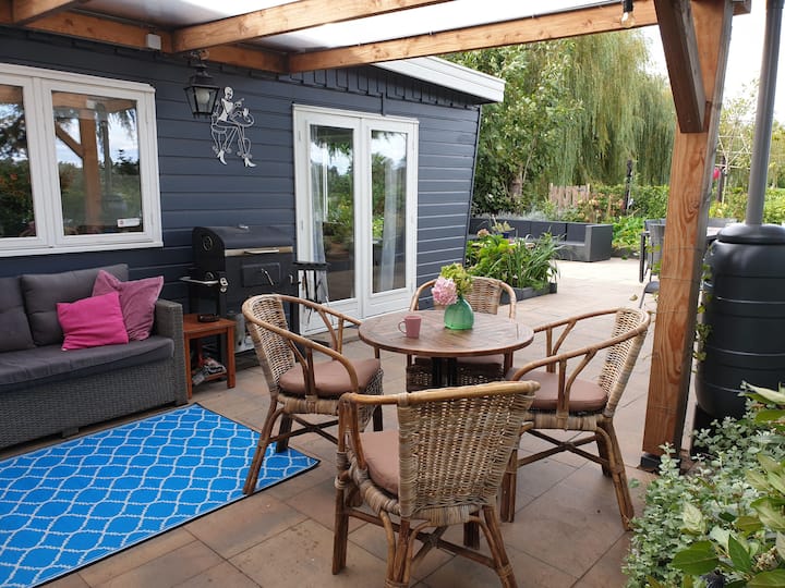 Compleet Chalet Met Uitzicht Op De Ijssel. - Apeldoorn