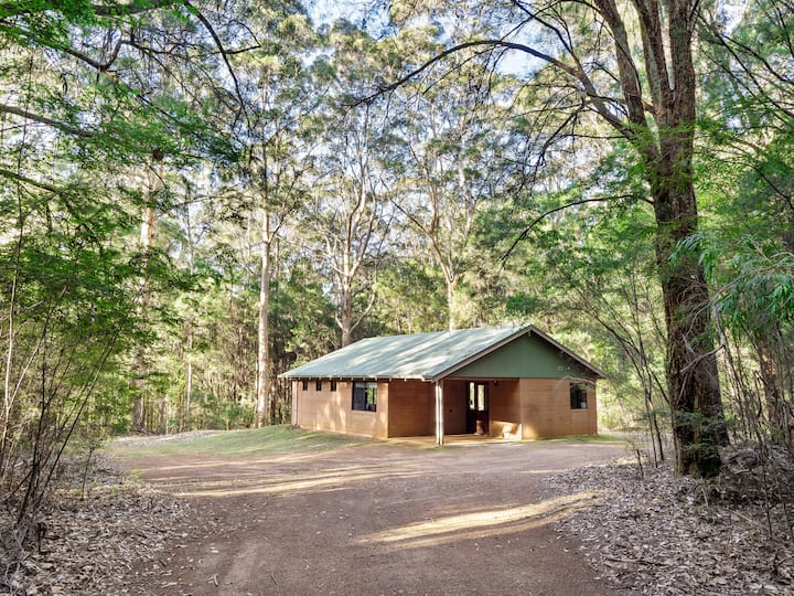 Chalet - Warren National Park Setting Pemberton - Warren National Park