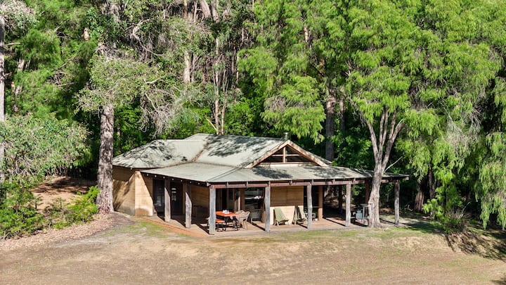 Couples Forest Escape – 2br With Spa - Warren National Park