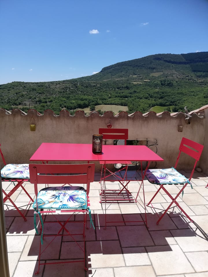 Chambre D'hotes 2 Personnes Dans Village De Charme - Le Caylar