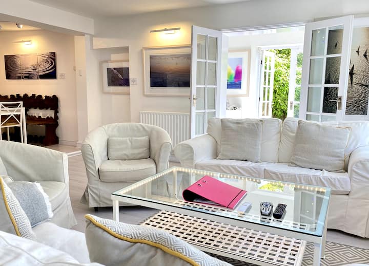 Designer Cottage With Fibre Wifi 4k Smarttv - Midhurst