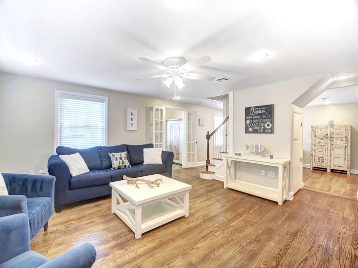 Saltbox Colonial 3/4 Bedrm 2 Bth 3 Blocks To Beach - Point Pleasant, NJ