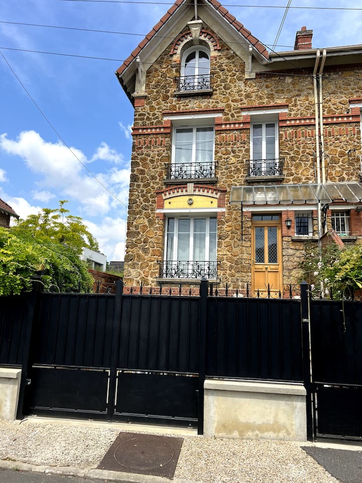 Casa Augusto - Méry-sur-Oise