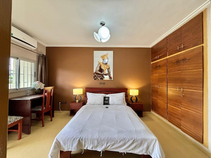 Studio Cosy Avec Concierge & Ménage Gratuits (6) - Côte d'Ivoire