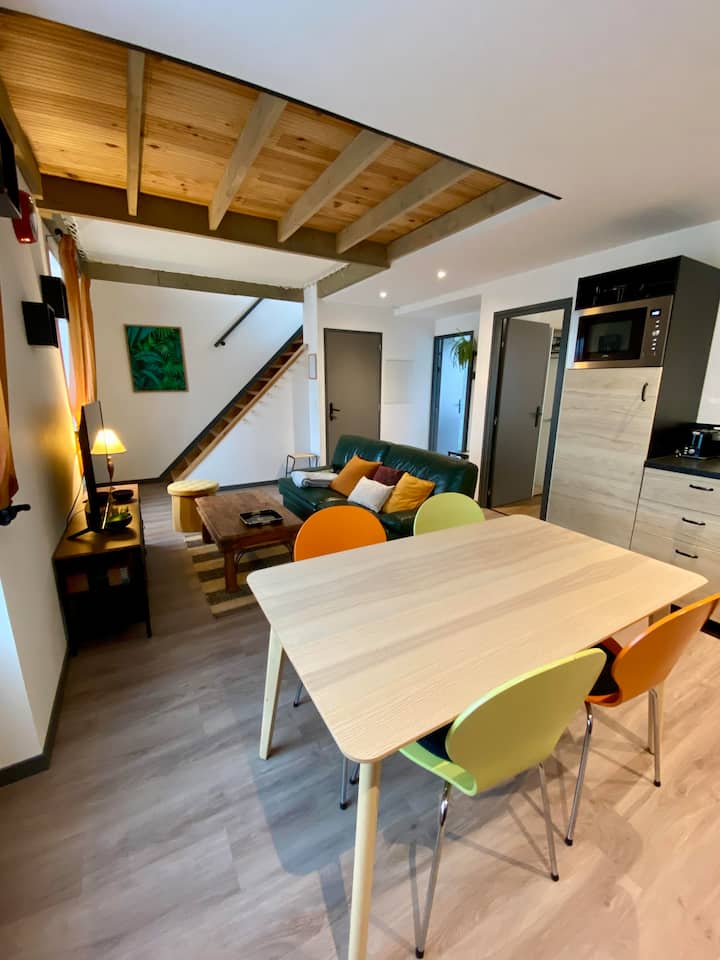 Duplex 2 Chambres Avec Parking - Kergaradec - Finistère