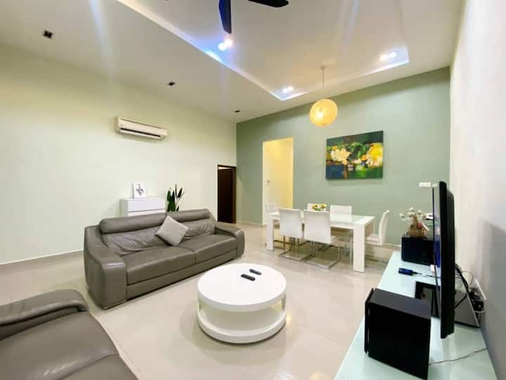 Cozy Terrace House 4 Room 10 Pax @Bm Alma Jusco - Penang