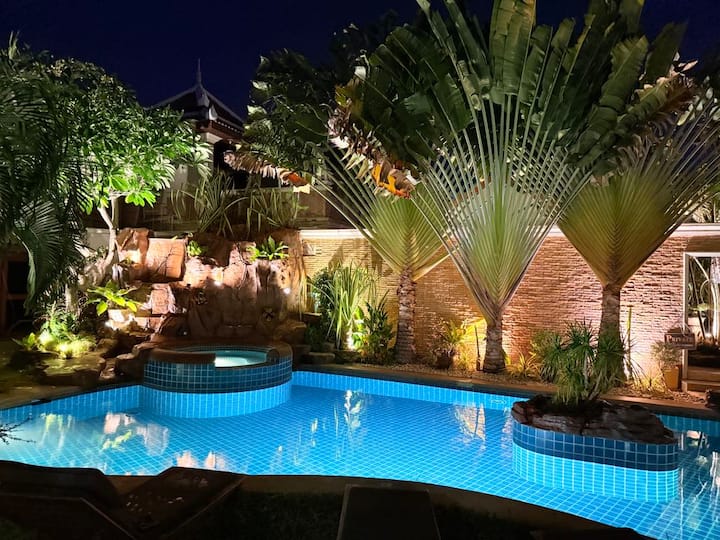 Exclusive Apartment In Delightful Tropical Garden - Pattaya