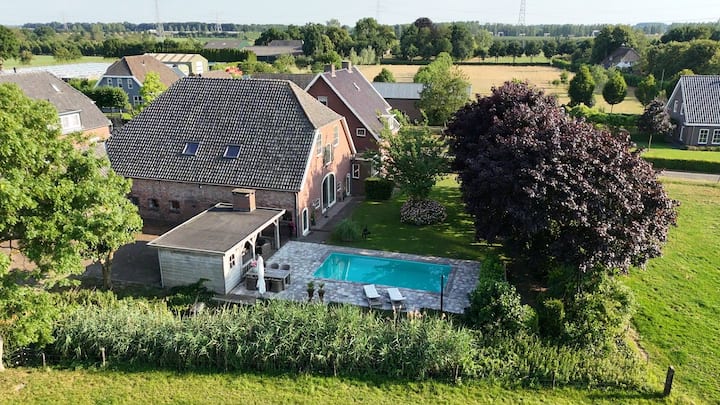 Farmhouse Loft With Pool - Nijmegen
