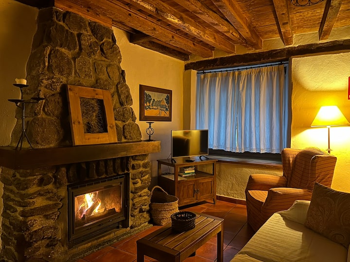 ÁLamo: Casa Rural Rehabilitada En Rascafría - Alameda del Valle