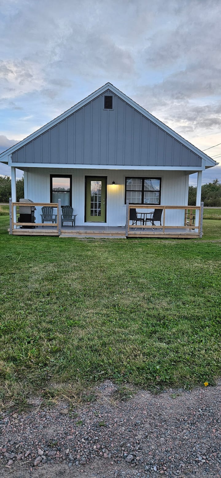 Beau Chalet A La Plage - Prince Edward Island