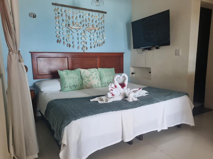 Villa Bliss 18-suite Caribe Ocean View - Isla Mujeres