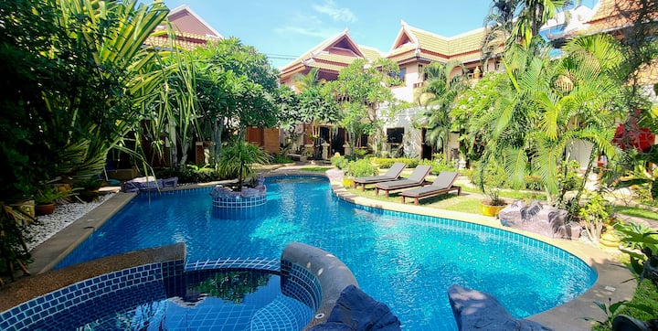 2 Bedrooms Villa Grand Terrace. Pool&garden View - Jomtien