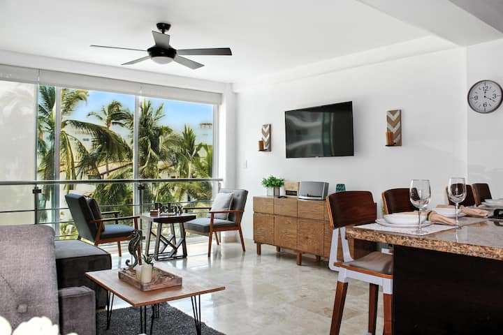Private Beach Access, Beautiful Condo - Nuevo Vallarta