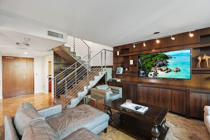 Irvine Luxury 2 Bedroom /3 Bathroom Home - Costa Mesa, CA