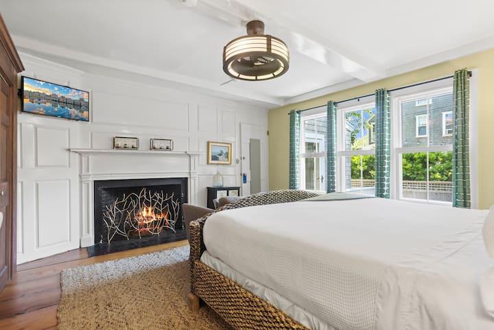 Brant Point - Carlisle House - Nantucket, MA