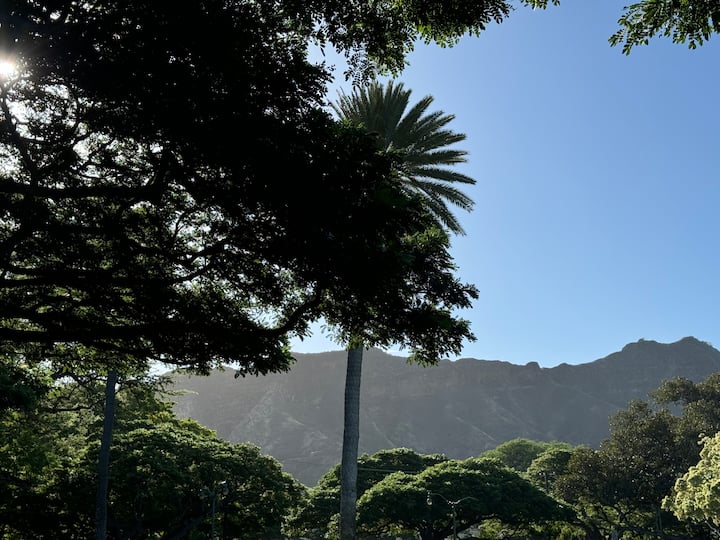 Private Pet Friendly Guesthouse + Parking - O‘ahu, HI