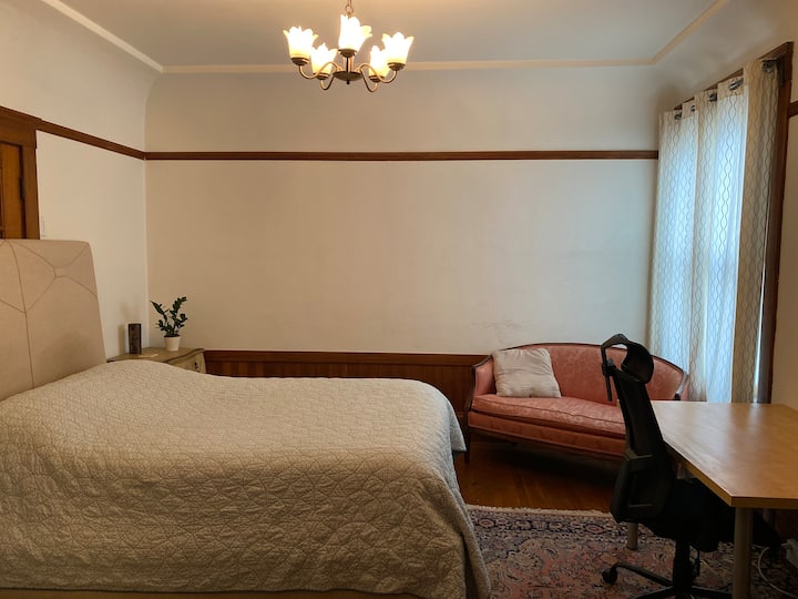 Elegant Private Room 1 Block From Ucsf - San Francisco, CA